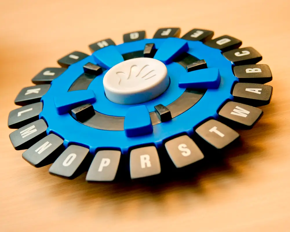 Słowa na okrągło - familijna gra słowna ⋆ Epee.pl